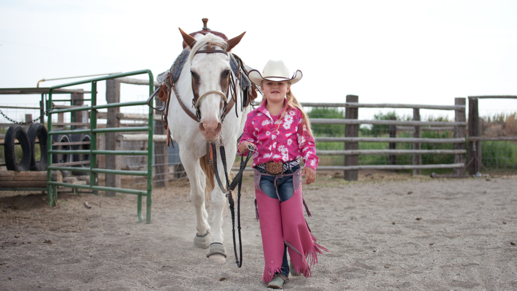 SUMMERTIME FUN FOR KIDS AND HORSES - USRoper